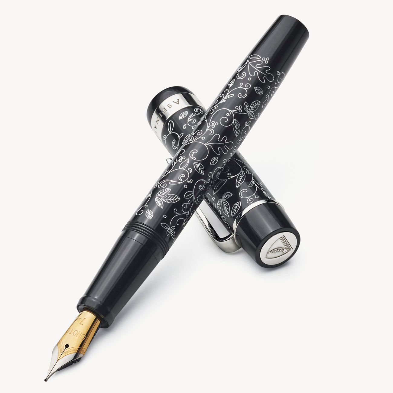 Sterling Silver Black English Heritage Classic Pen | Aspinal