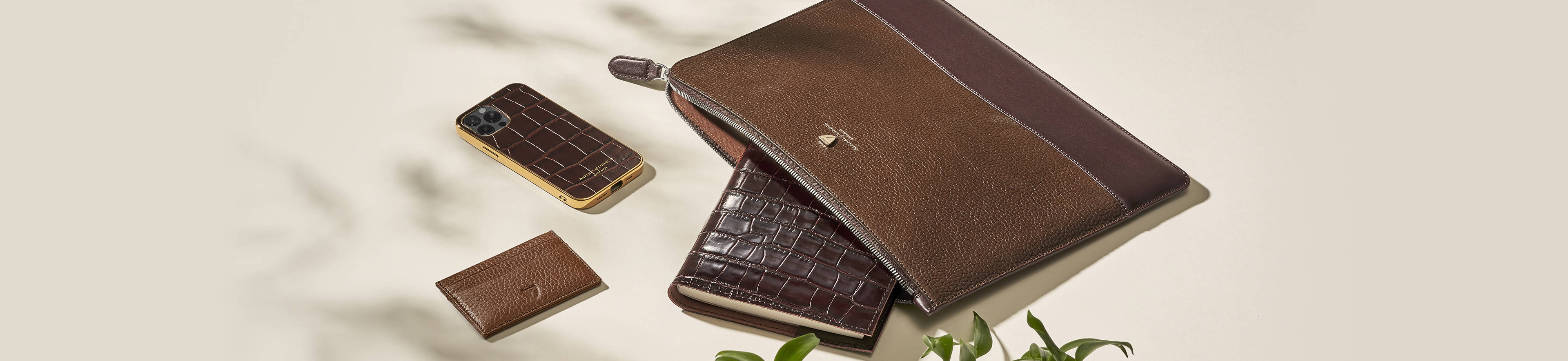 Leather Laptop & Tech Folio Cases | Aspinal of London